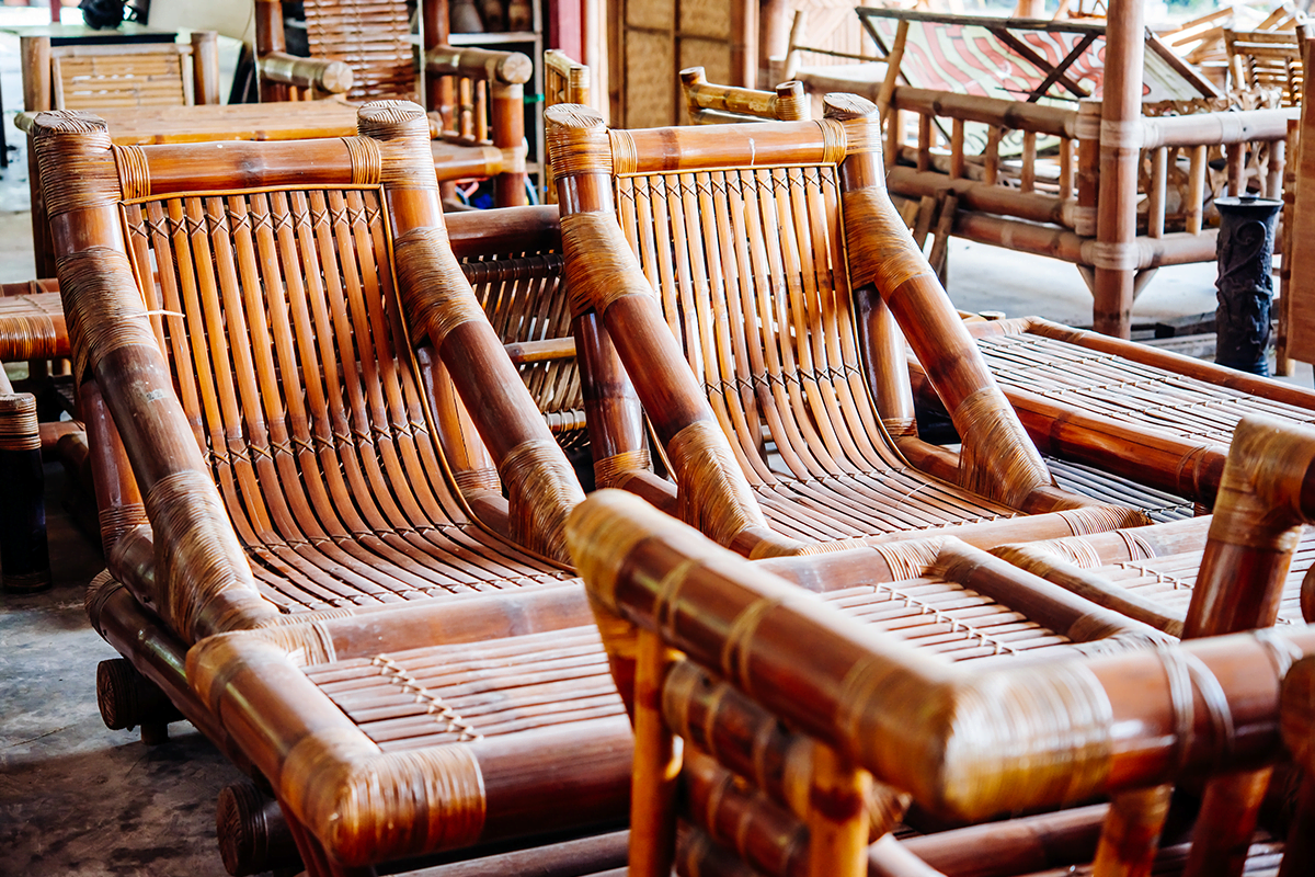 What kind of nature benefits does bamboo offer?